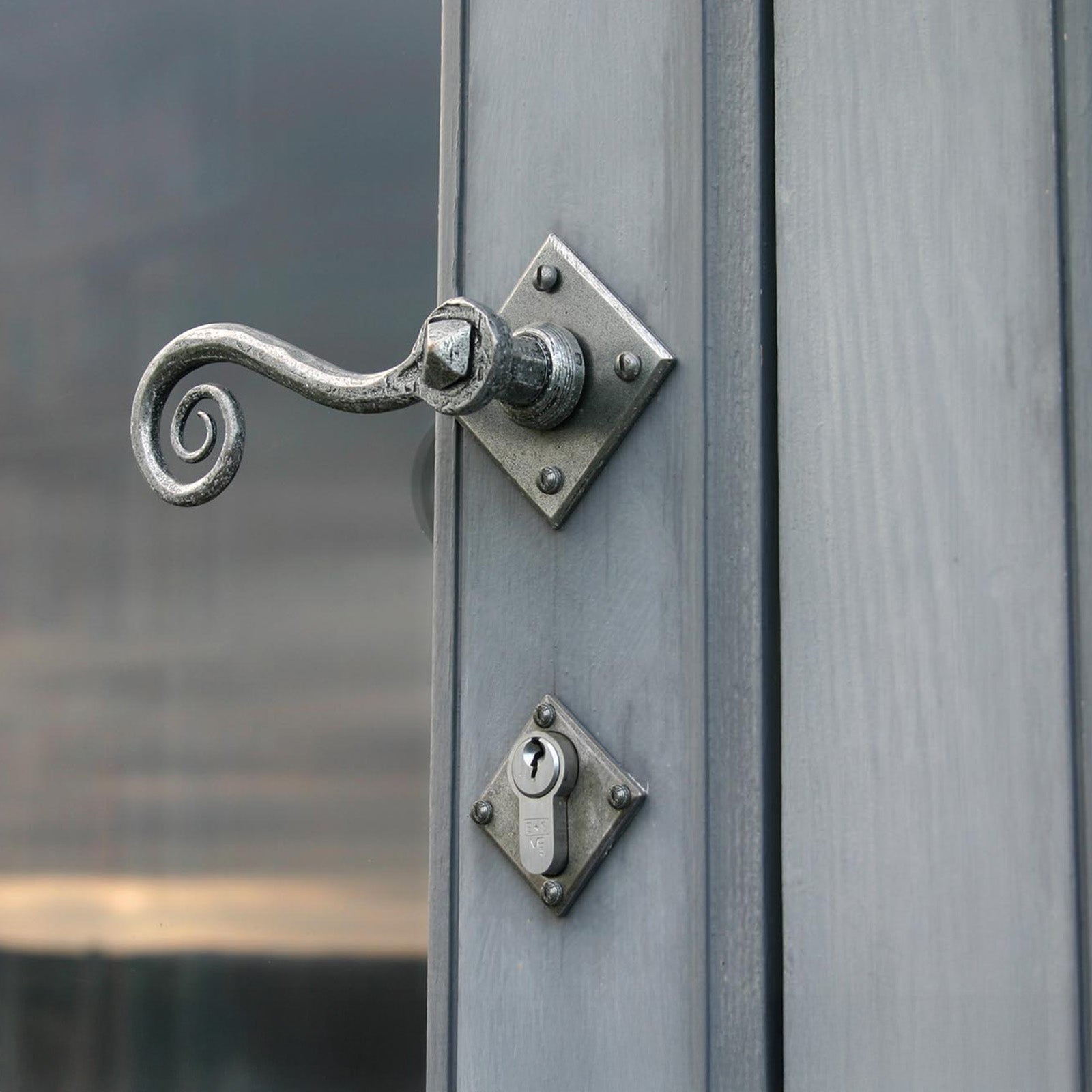 Door Hardware | Locks, Handles & Accessories