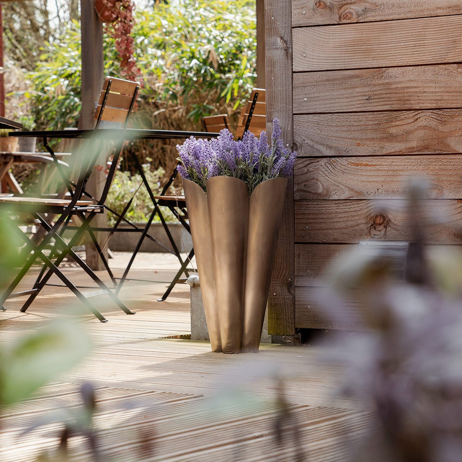 30cm Flora Pot | 2 Finishes | Suffolk Latch Company