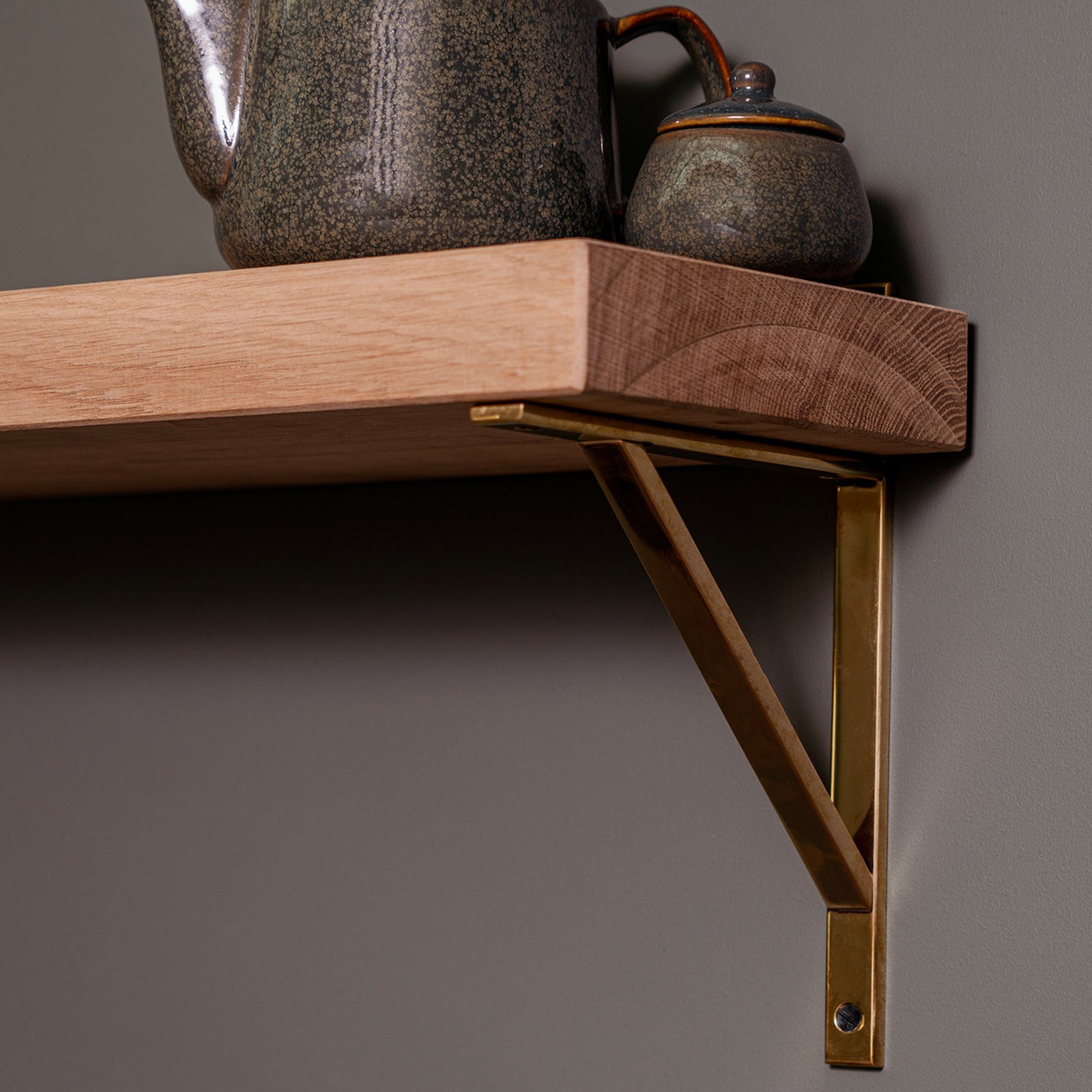 Chalfont Shelf Bracket | 2 Sizes | 9 Finishes | Suffolk Latch Company