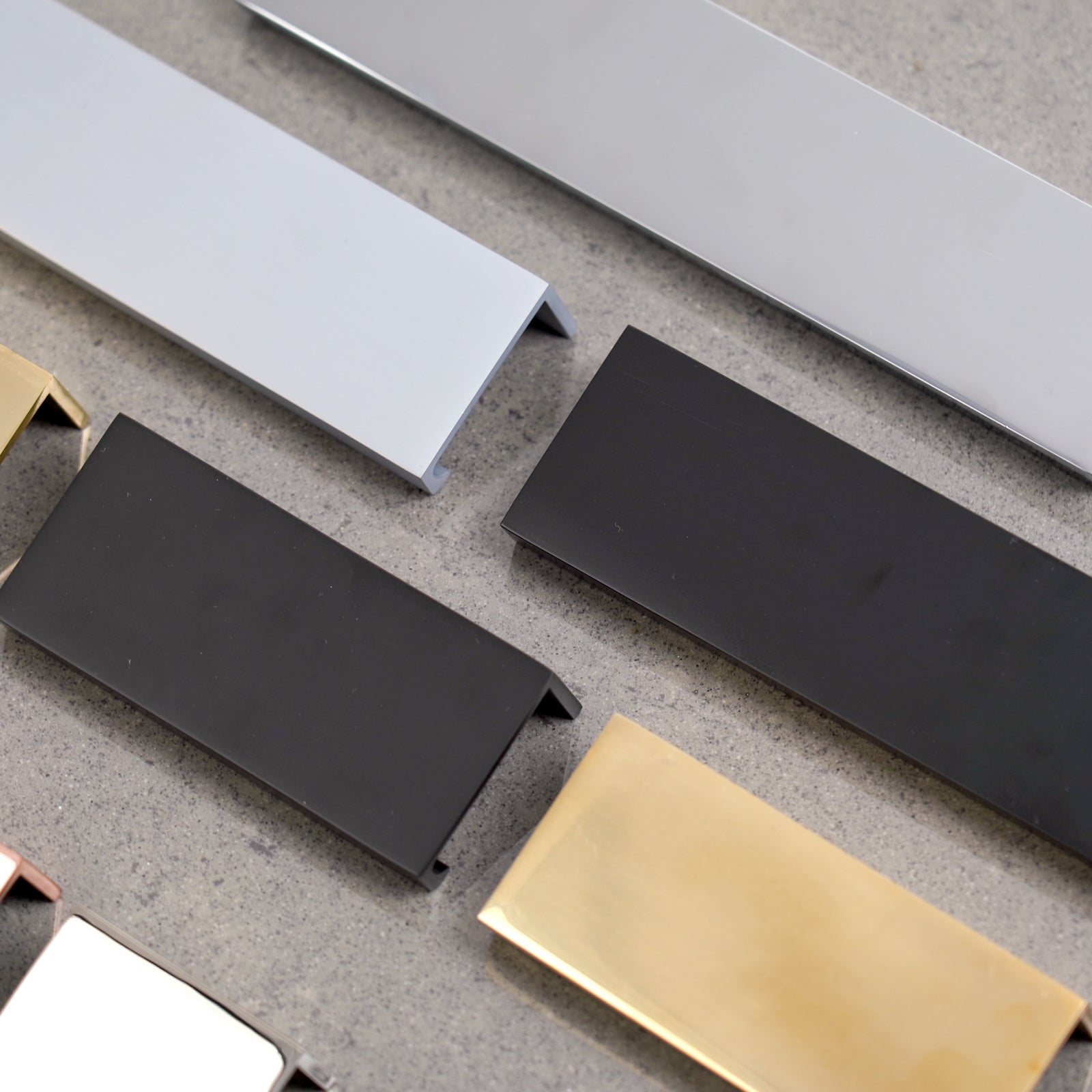 Plain Edge Pull | 8 Finishes | Suffolk Latch Company