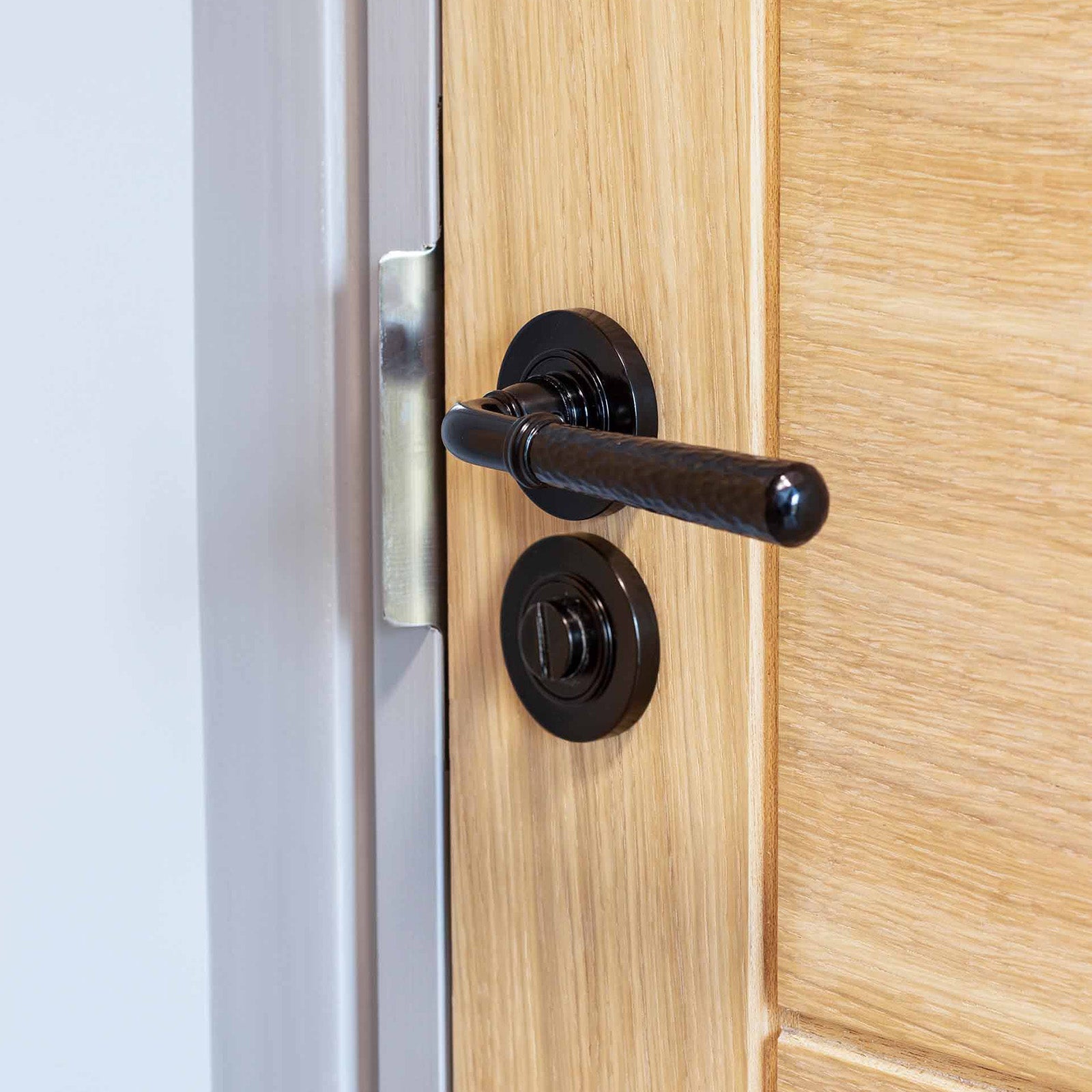 Plain Round Thumbturn Handles | 13 Finishes | Suffolk Latch Company