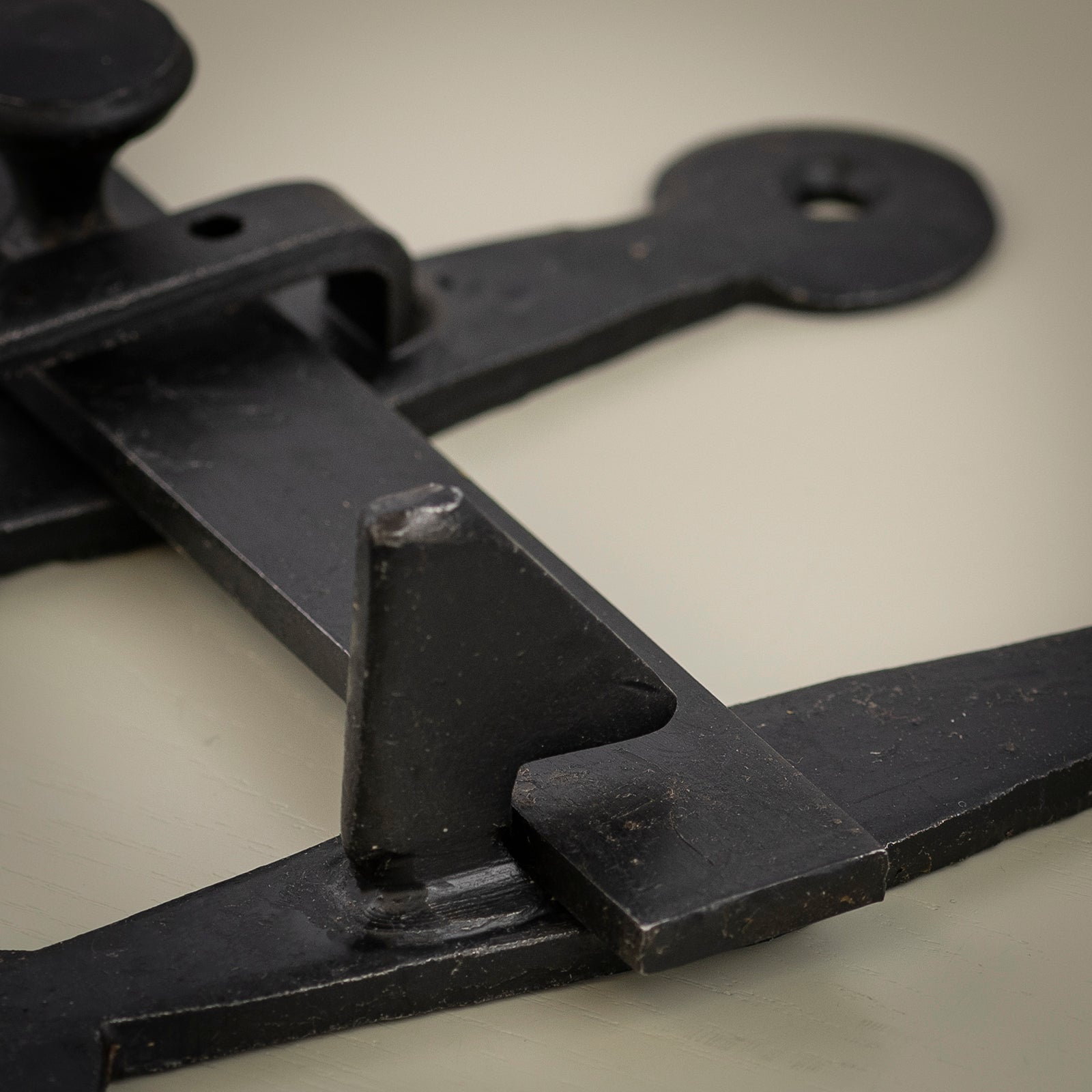 Suffolk Latch With T Bar Black Beeswax | Thumb Latches