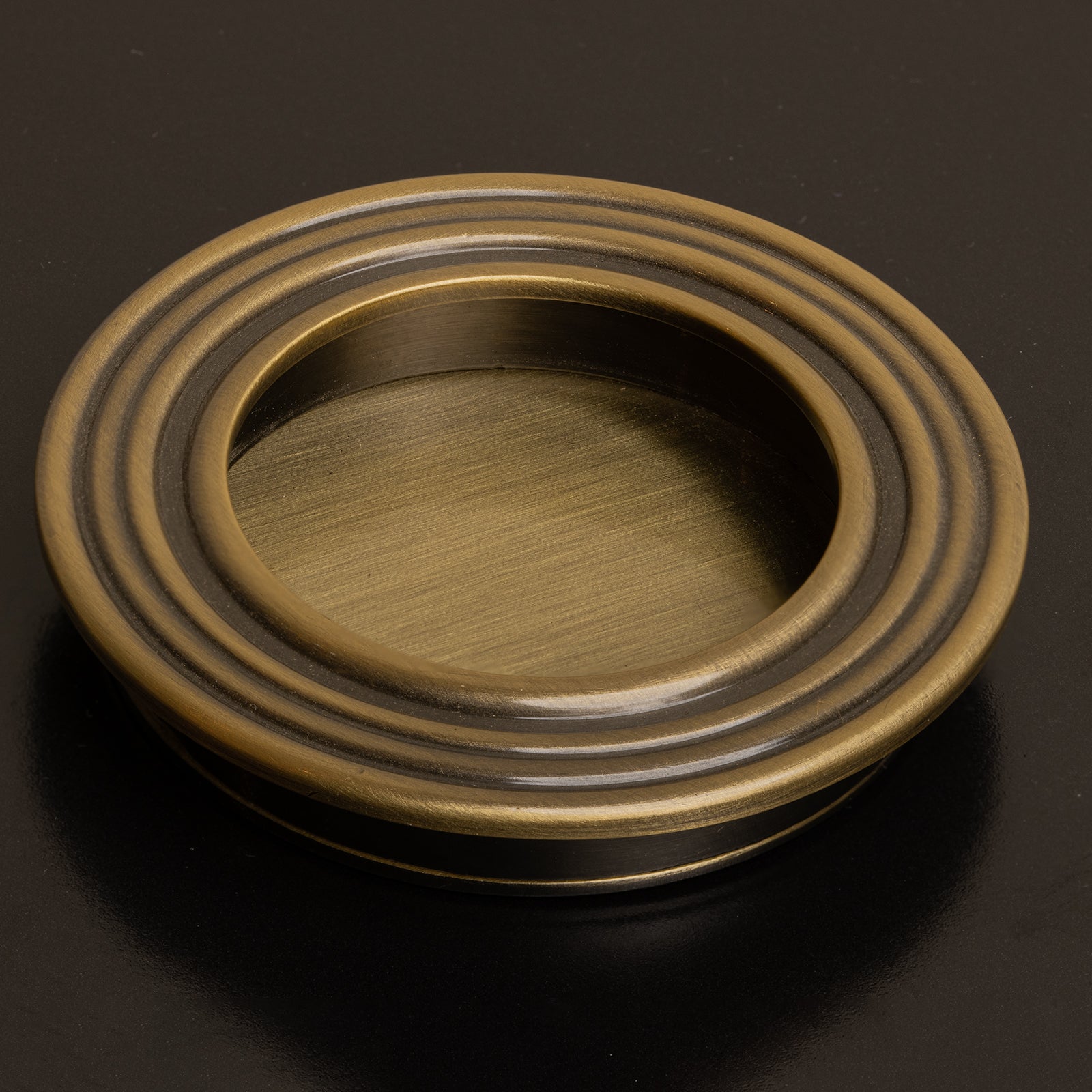 Round Reeded Flush Pull | Sliding & Pocket Door Furniture